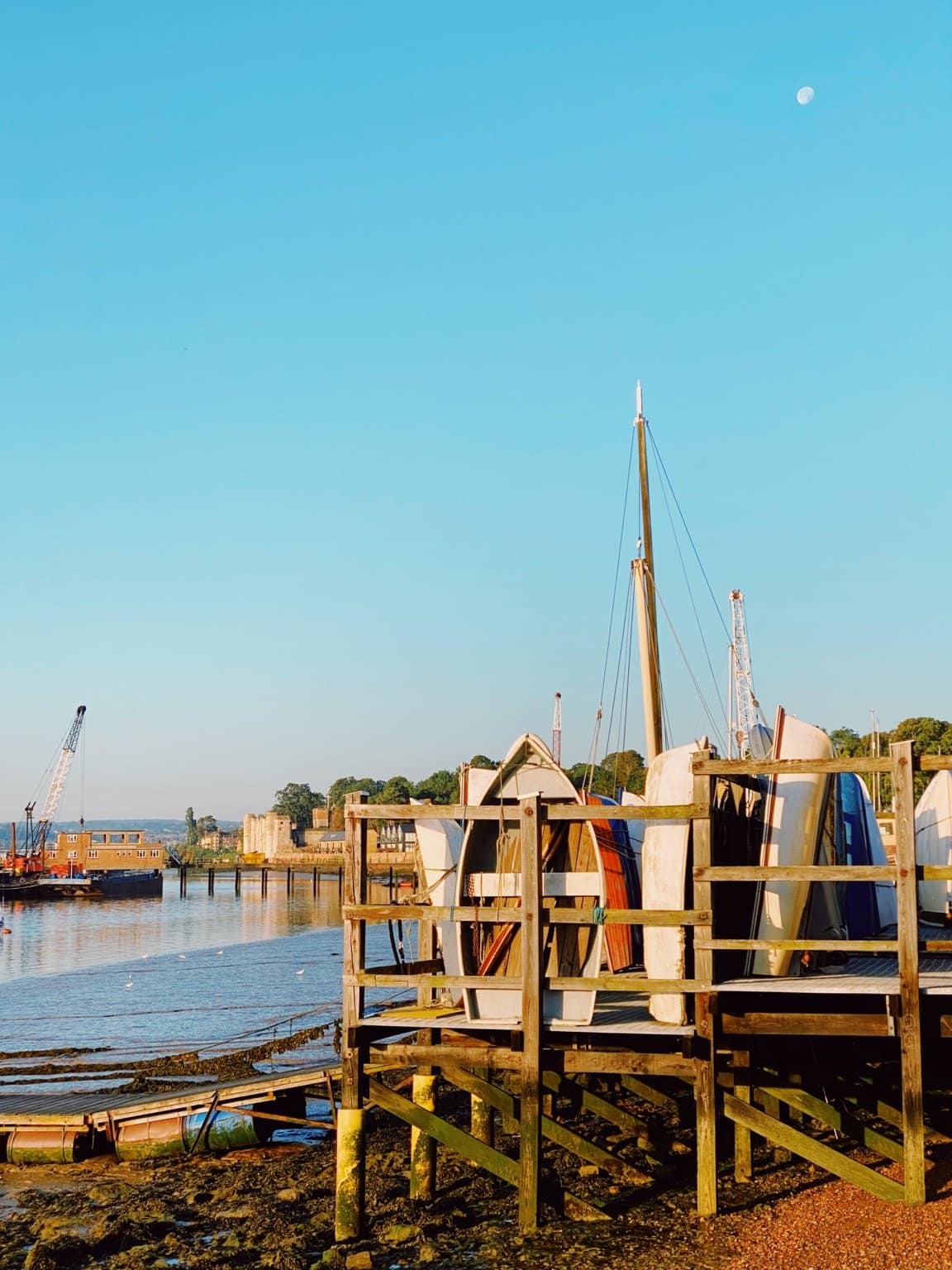 The Best Hotels Near Upnor | Where to stay locally